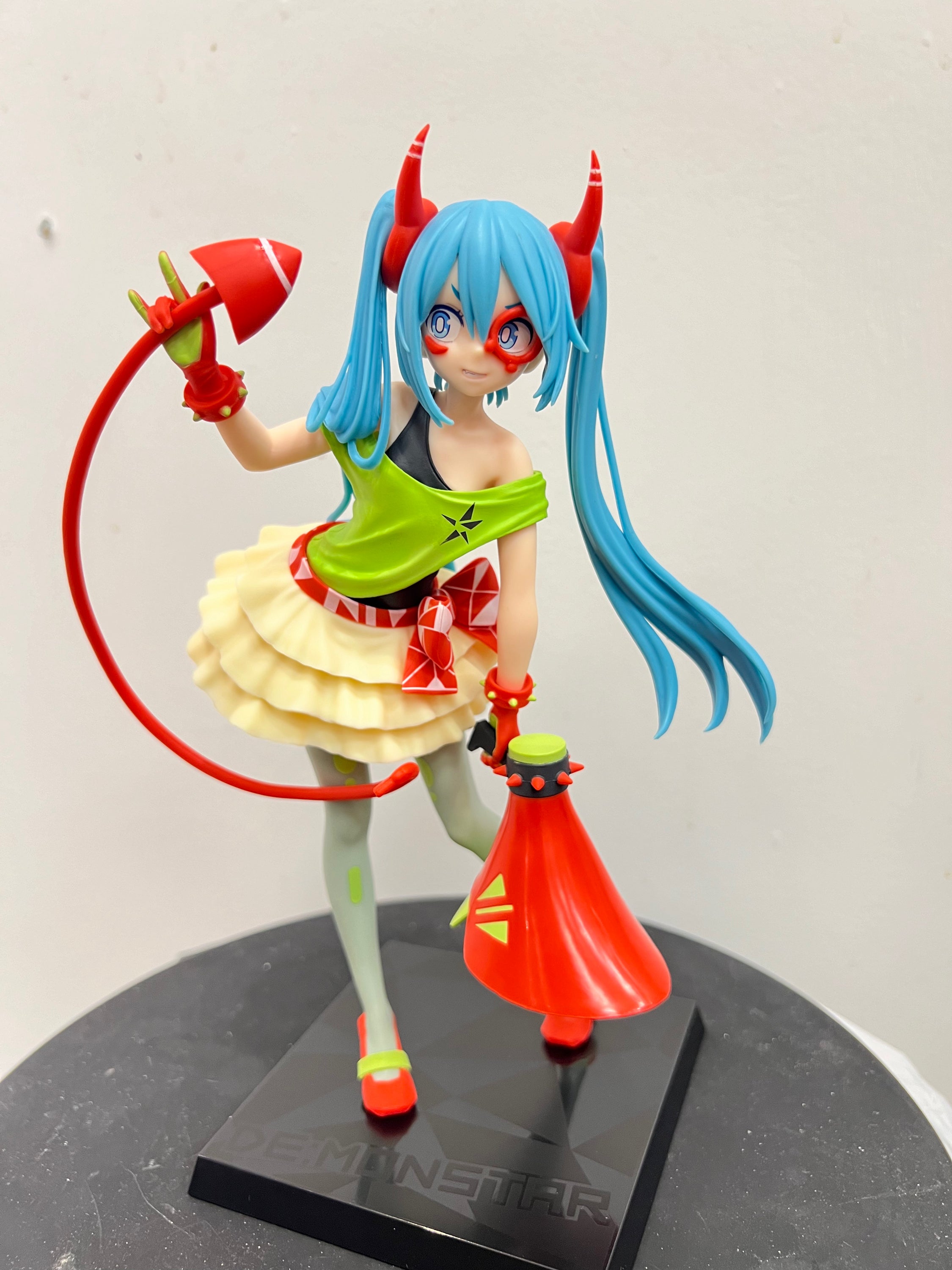 Hatsune Miku Project DIVA X Figure | EGG-CELLENT